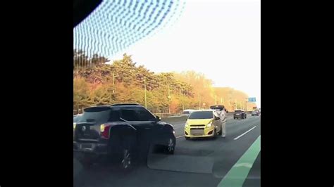 정신나간 레이가 큰사고 유발하고 도주 보배드림 블랙박스 Youtube