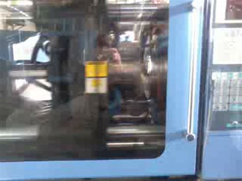 Alireza Ahmadi On Linkedin Plastics Mold Injectionmoldingmachine Robot