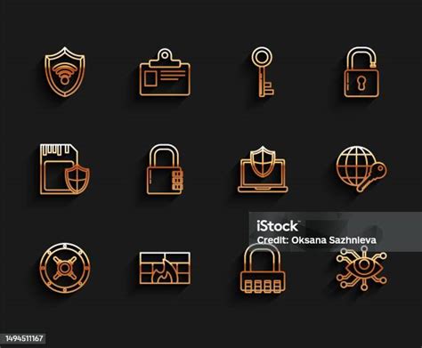 라인 금고 방화벽 보안 벽 Wifi 무선 인터넷 네트워크가있는 방패 조합 잠금 장치 눈 스캔 지구 키 및 노트북 보호 방패 아이콘을 설정하십시오 벡터 0명에 대한 스톡 벡터