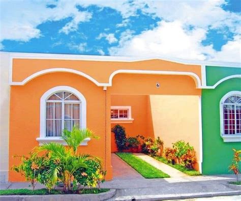Pin De Vanessa Rodriguez En Hogar Pinturas De Casas Pinturas De Casas Exterior Frentes De