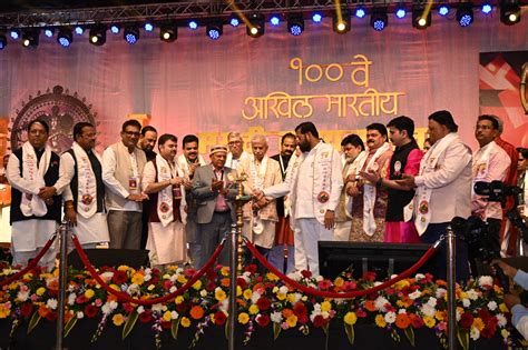 १०० व्या अखिल भारतीय मराठी नाट्य संमेलनाचे दिमाखदार सोहळ्यात उद्घाटन आशयप्रधान आणि वास्तवावर