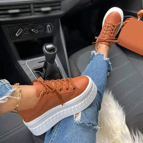 Zttd Ladies Fashion Solid Color Leather Round Toe Lace Up Platform