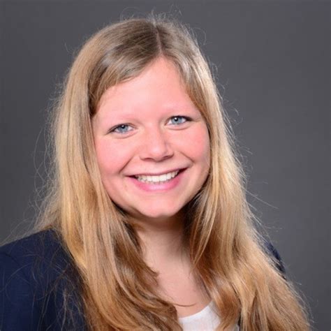 Julia Guyon Steuerung And Koordination Dritteinspeiser Hamburger