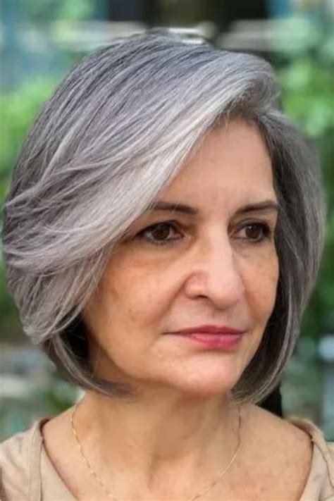 25 Stunning 60 Year Old Hairstyles To Refresh Your Look