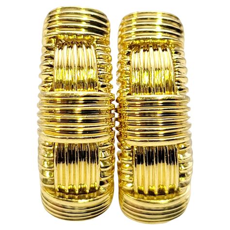 Roberto Coin Large Flat Oval Hoop Earrings 18 Karat Yellow Gold