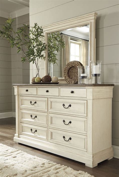 Bolanburg Two Tone Dresser 2 Dresser Decor Shabby Chic Dresser