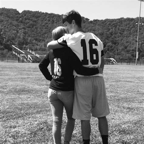 Pin By Skylar Shaver On Cute Couple Ideas