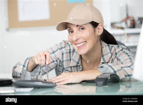 Female Computer Engineer Repairing Computer Motherboard Stock Photo Alamy