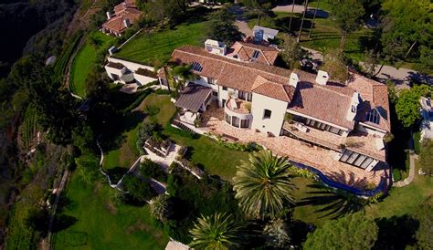 Look Inside Steven Spielbergs House In Pacific Palisades Waexx