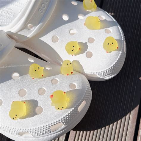 수량선택დ 야광 Made 아기 병아리 슬리퍼 꾸미기 세트 신발 신꾸 참 파츠 P0001 에이블리