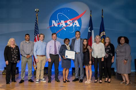 Aexas Ceo Receives Nasas Jsc Directors Innovation Award Aexas Ceo