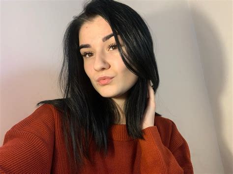 Feeling Cute Today😌 R Palebeauties
