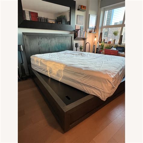 Restoration Hardware Platform Bed Queen Aptdeco