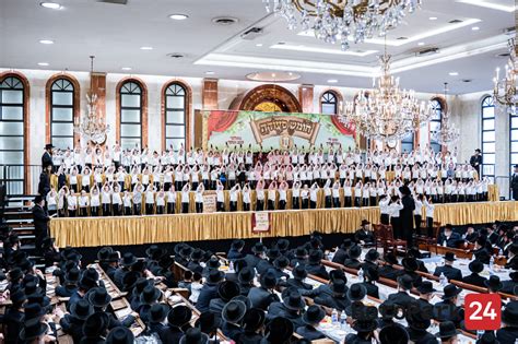 Photo Gallery Chumesh Seudah In The Satmar Cheider Boro Park 24