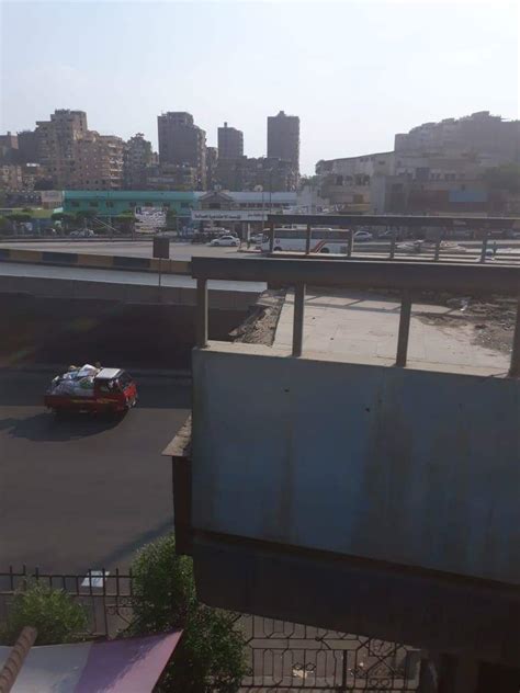 صور أضبط مخالفةكوبرى مشاه المؤسسة القديم بشبرا الخيمة خطر على