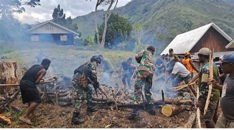 Perhatian Satgas Yonif R 142 Kj Kepada Gereja Dan Jemaat