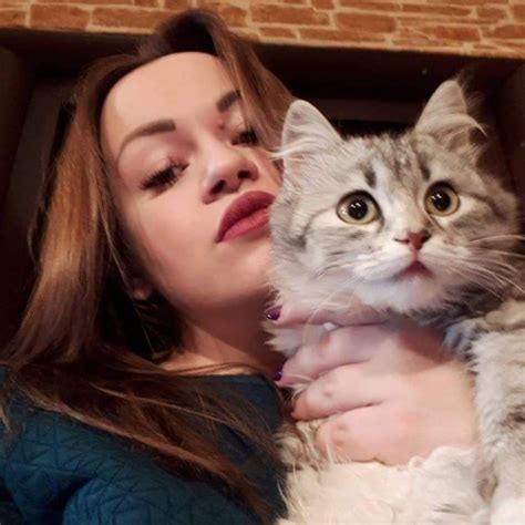 Оновлення по бульдогу Неактуально Люди тільки винесли мізки з цією собакою І витратили наш час