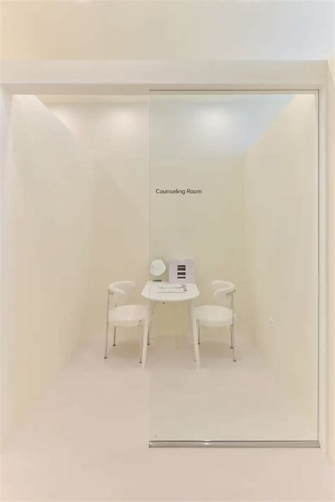 아이보리 컬러로 깔끔한 실내 18평 뷰티샵 인테리어 양주 덕계동