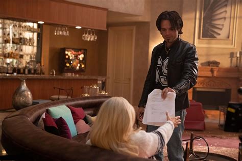 Pam Tommy Finale Ending Explained Did Pamela Tommy Sold The Rights Of Sex Tape MEAWW