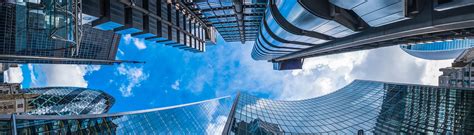 In Major Economic Shocks Best Response Combines All Out Large Scale Policies