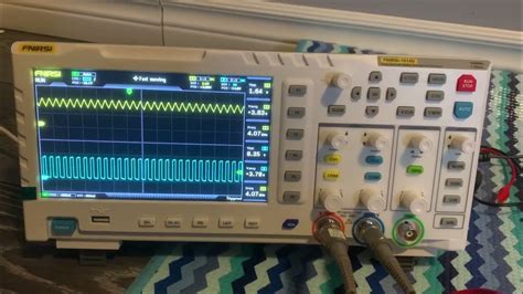 Multivibrator Oscillator Using Cd 40106be Square Wave Output Youtube