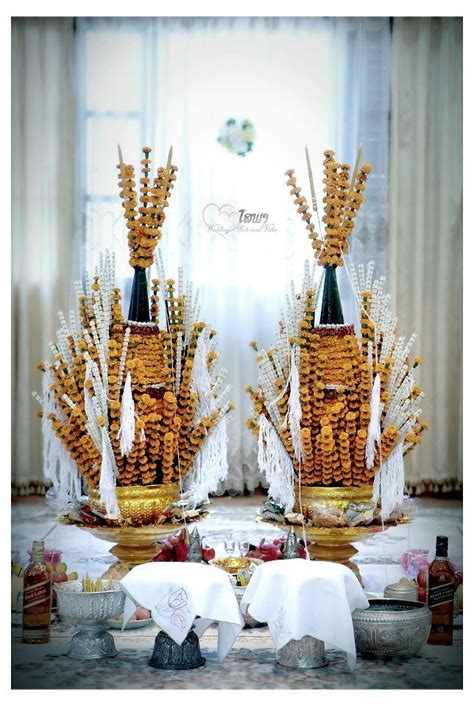 Pin By Belle Memorie On Aisles And Altars Asian Asian Wedding Decor