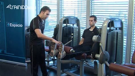 Extensión De Cuádriceps En Máquina Youtube