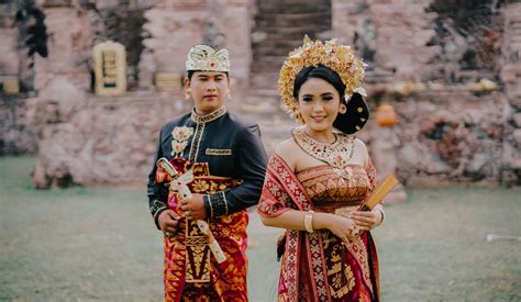 The Stories Behind Malaysia Traditional Outfit And Culture