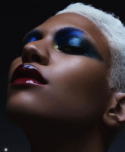 20 Stunning Metallic Makeup Ideas The Xo Factor