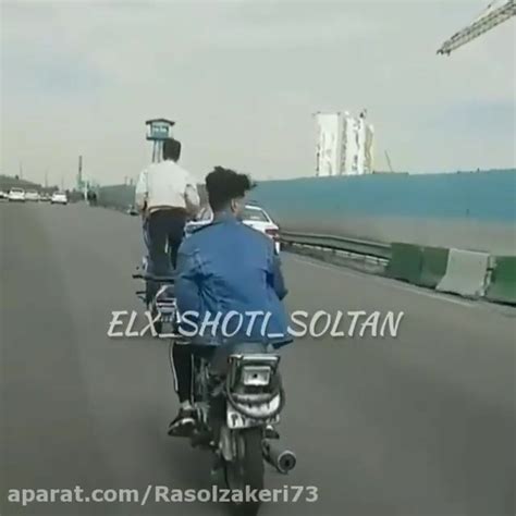 تک چرخ با موتورسیکلت در جلوی پلیس انتظامی