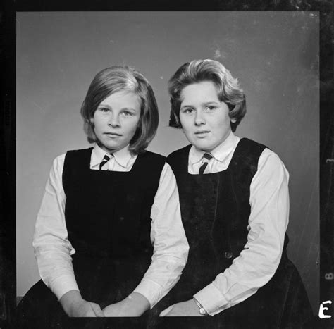 Sim Girls Puke Ariki