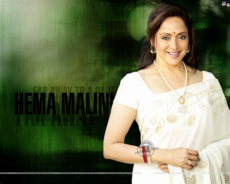 Booty Me Now Indian Actress Hema Malini Looking Gorgeous Wallpaper P Photos Gallery