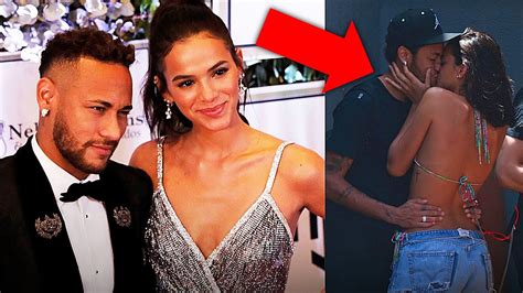 Bruna Marquezine And Neymar Break Up