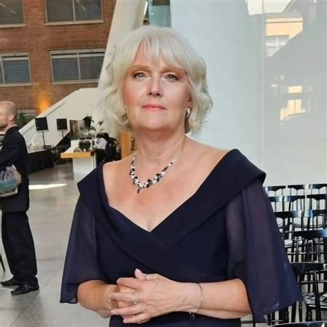 Erin Bourke Dawnygirl6644 • Threads Say More