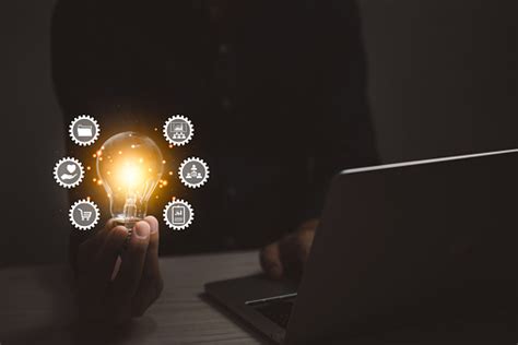 발명 혁신 전구 비즈니스 기술 램프 조명 연결 Crm 고객 관계 관리 에너지 상호 작용을 보유한 전기 사업가 기능 인터넷 전원 가상현실에 대한 스톡 사진 및 기타 이미지