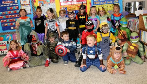 Bolling With 5 Kindergarten Halloween Party And Parade