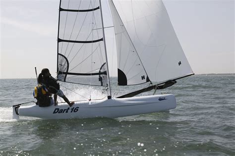 Dart 16 — Dart Catamarans