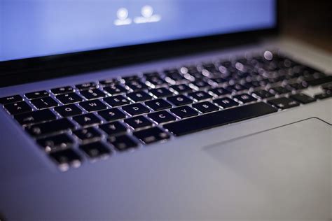 利用 ios sdk 各式型別生成東西，設定它的屬性和呼叫方法 目的：了解各種 sdk 的使用方法與屬性設定。 by 郭宇 彼得潘的