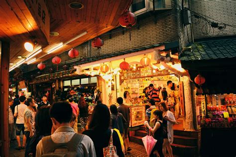 寻味广州：20余家老字号与夜市名店带你吃遍粤式美食
