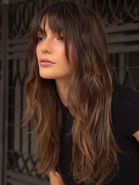 25 Flattering Long Layered Hairstyles With Bangs Fabbon