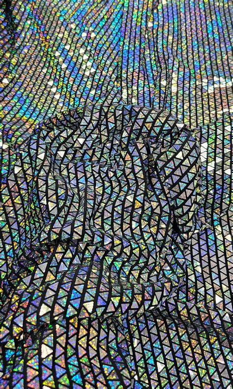 Malha Geométrica Holográfica Prata Triangular Só Tecidos Todo Site Em 12x Sem Juros