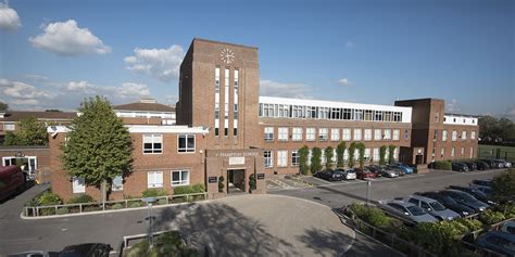 Hampton School Employees Location Alumni Linkedin