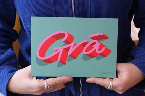 Grá Sweatergeansai April And The Bear