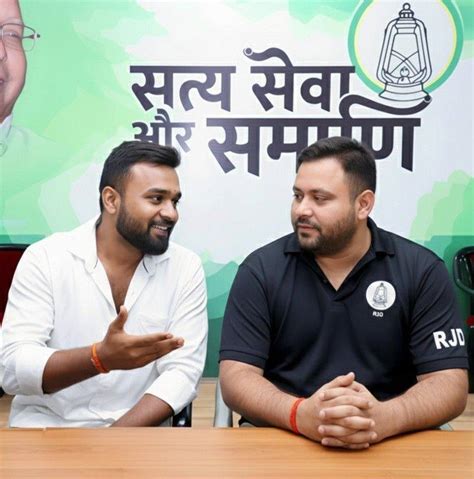 यादव महासभा डिबाई बु शहर उप्र बड़े लड़ाईया महोबा वाले खनक खनक बाजे तलवार रण के डंका बाजन