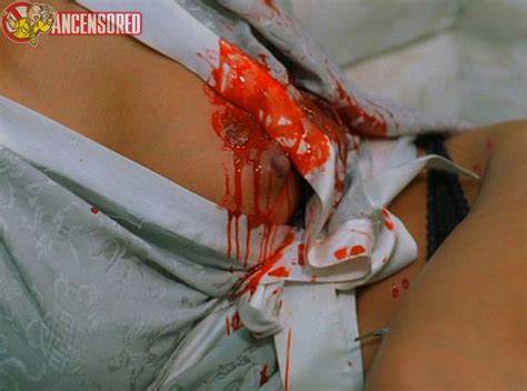 Голая Сан Сан в Shottas