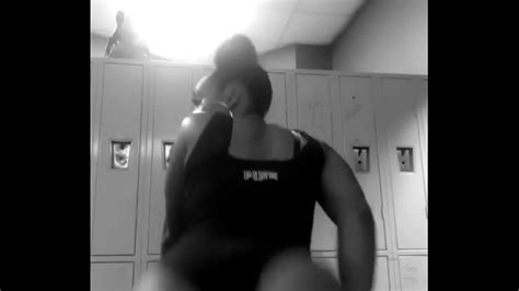 Dressing Room Twerk Xnxx Com