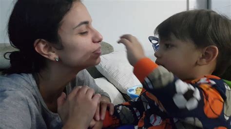 Nem Na Mamãe Ele Da Beijo Youtube
