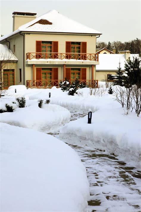 Naked Home Foto Stock Photos Free Royalty Free Stock Photos From Dreamstime