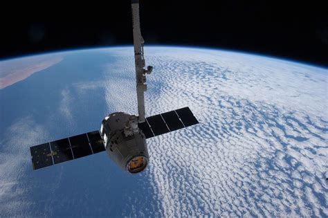 Snapdragon Satellite Two Way Messaging Via Satellites Coming To Android Smartphones