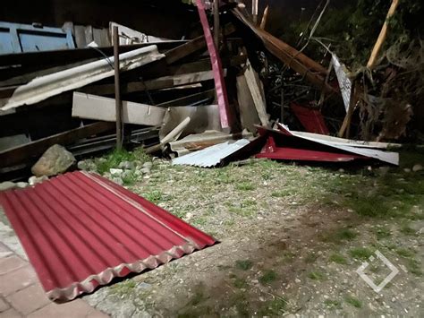 ქობულეთში ძლიერმა ქარმა ხეები წააქცია და სახლებს სახურავები გადახადა Adjara Tv